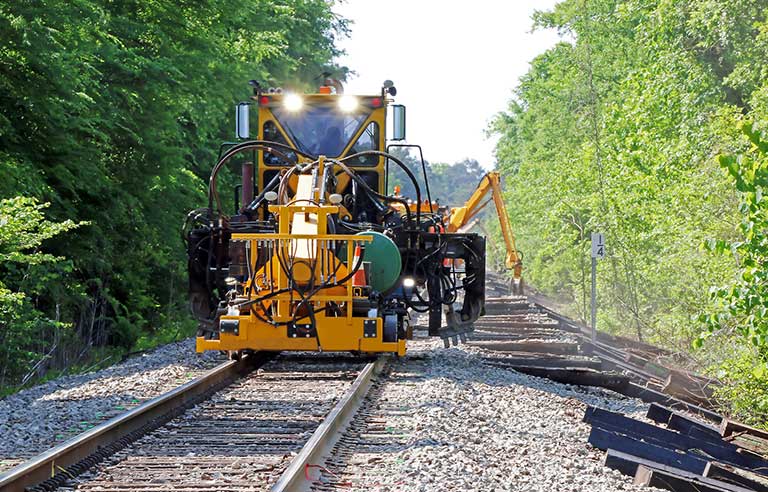 NTSB calls for collision-avoidance technology on railroad maintenance ...